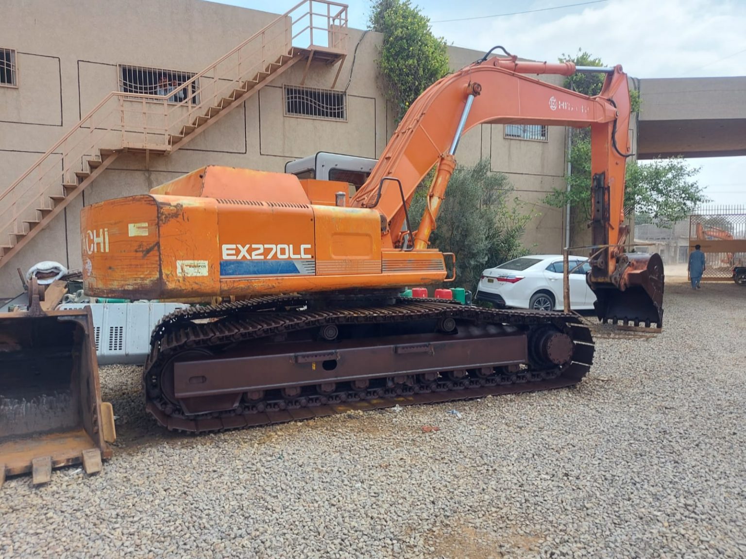 HITACHI EX270LC ( SOLD OUT ) – Real Impex – Excavator Backhoe Loaders ...